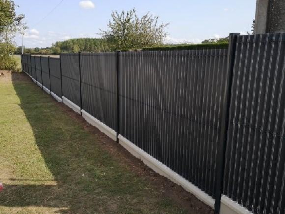 Clôture grillage rigide avec occultation 3D