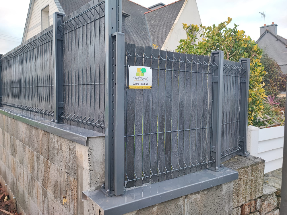 Clôture rigide avec occultant