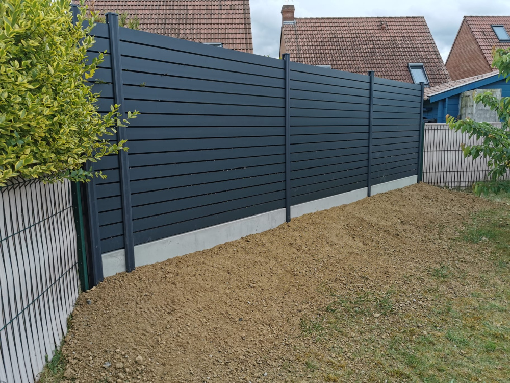 Clôture en aluminium