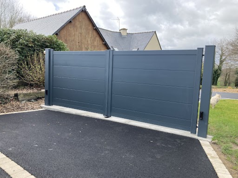 Portail battant aluminium DoMai'N